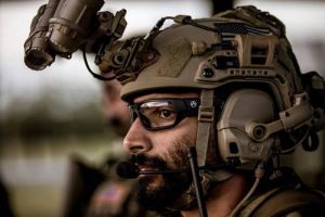 Tactical gear leading brands Camelbak, Blackhawk, 5.11, SOG, Oakley ...