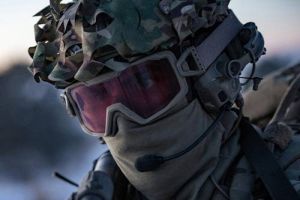 Tactical gear leading brands Camelbak, Blackhawk, 5.11, SOG, Oakley ...